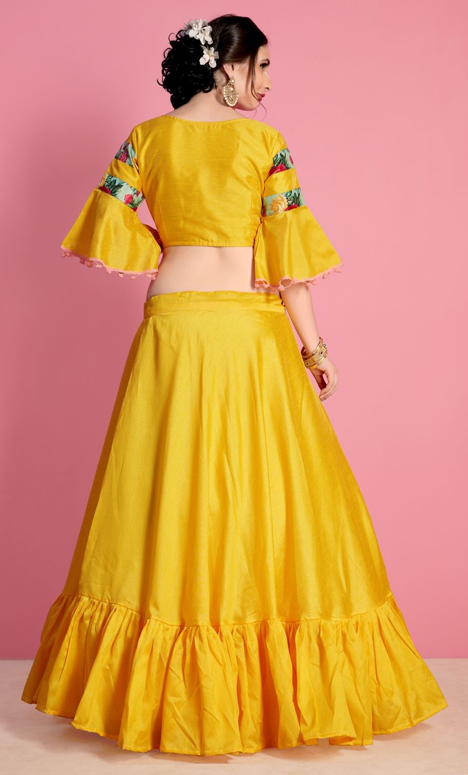 1512455: Wedding Yellow color Semi Velvet fabric Lehenga