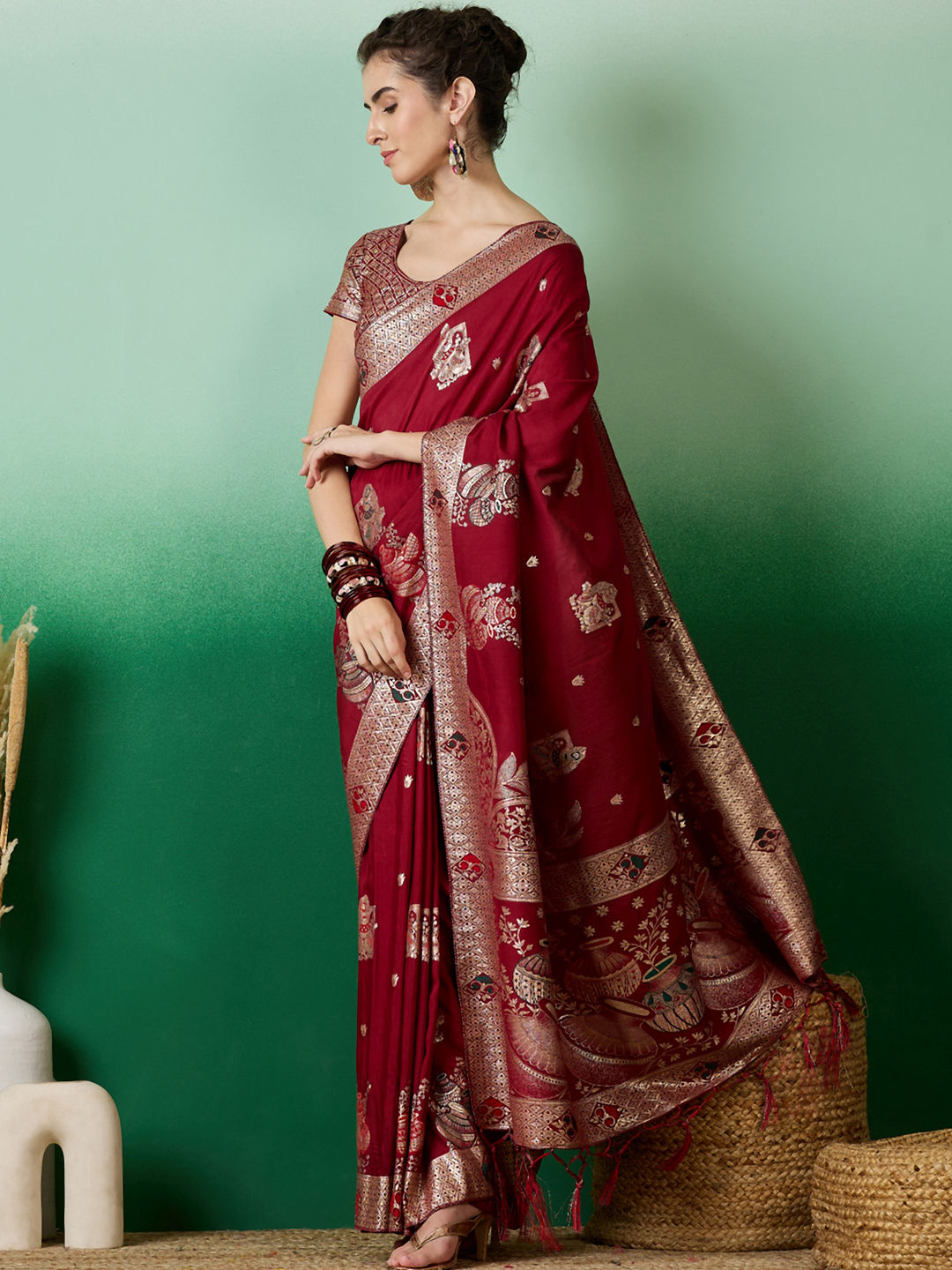 Festive, Traditional Red and Maroon color Art Silk fabric Saree : 1953832