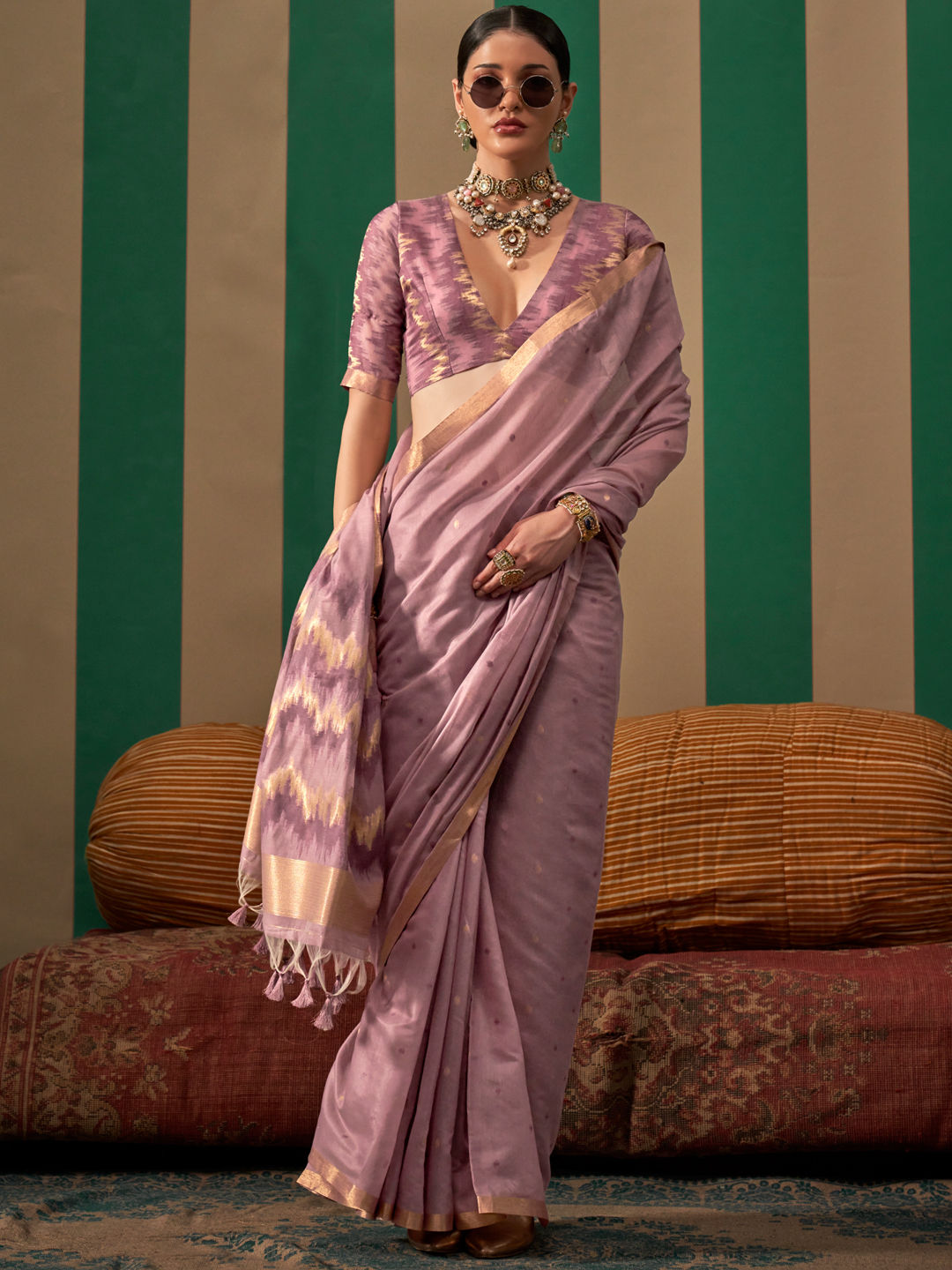 Traditional Purple and Violet color Silk fabric Saree : 1968169