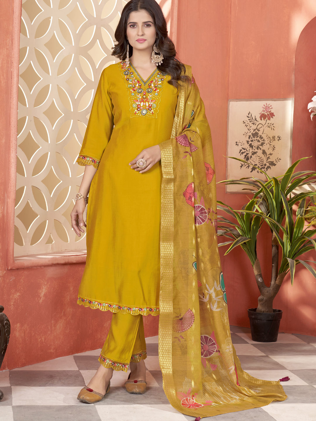 Festive, Party Wear Yellow color Silk fabric Salwar Kameez : 1987447