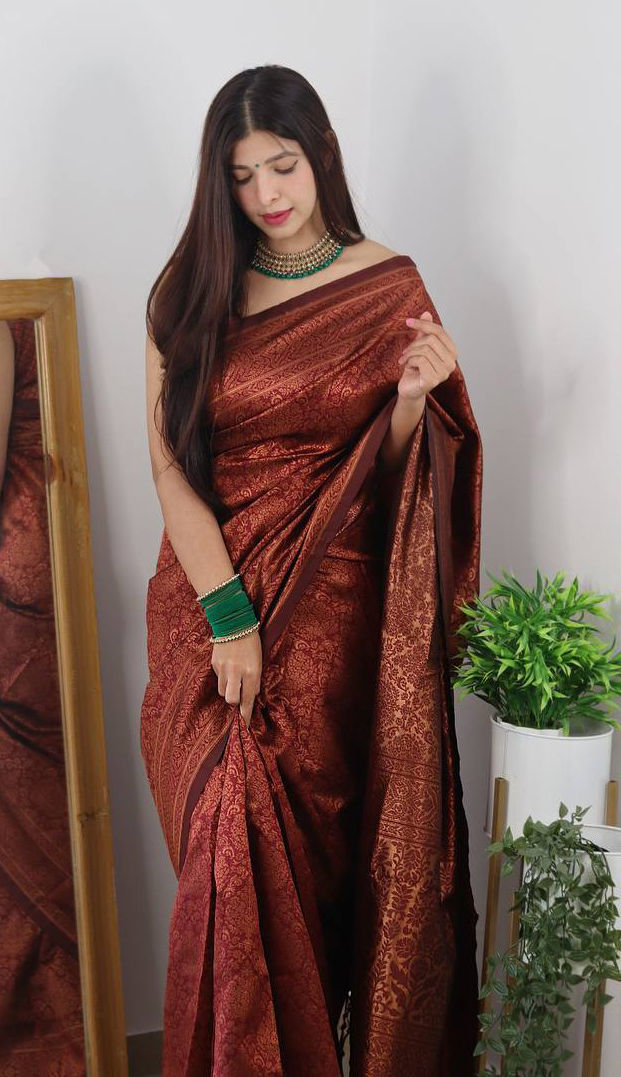 Traditional Red and Maroon color Banarasi Silk fabric Saree : 1937499