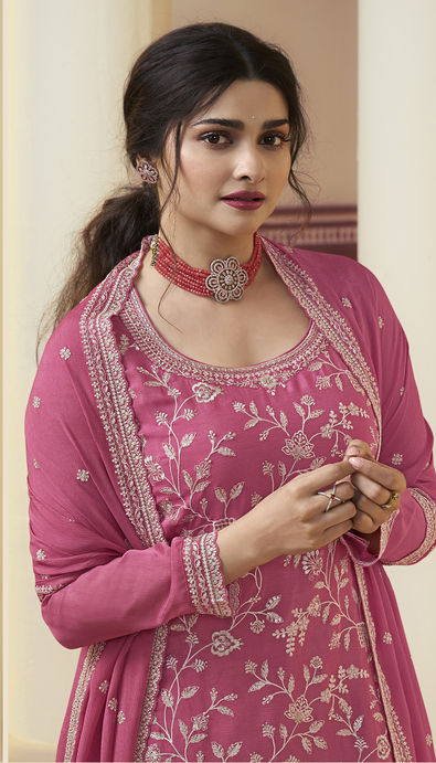 Bollywood Pink and Majenta color Chiffon fabric Salwar Kameez : 1932172